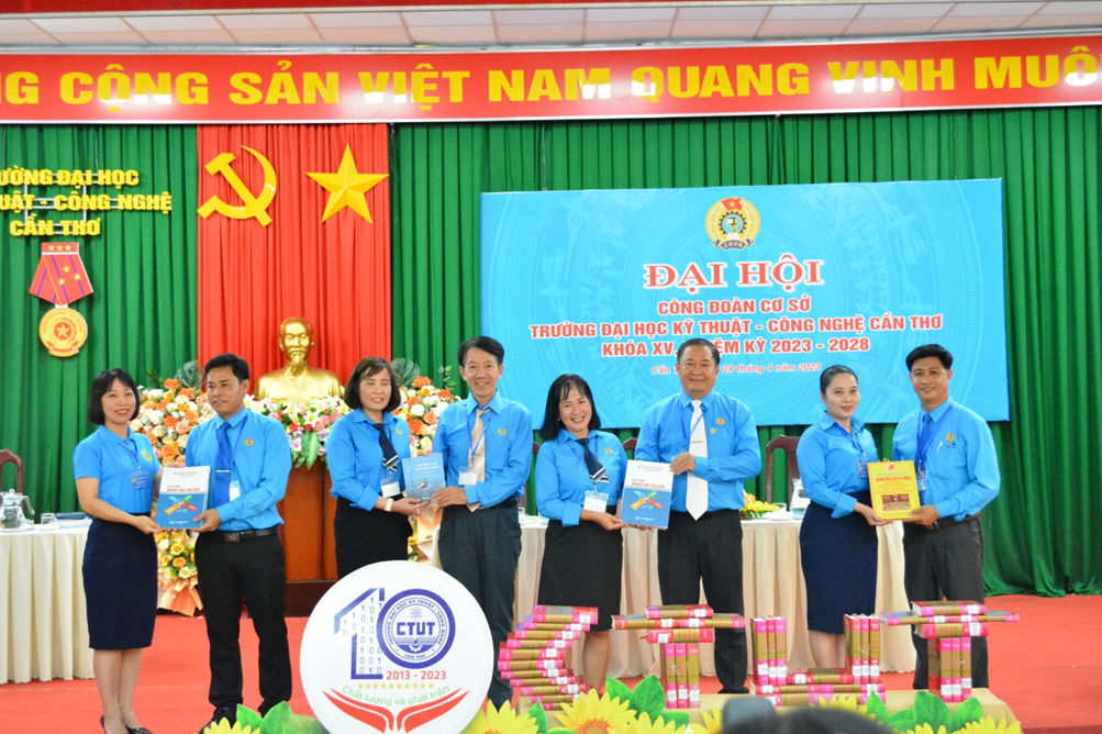 Trường Đại học Kỹ thuật - Công nghệ Cần Thơ